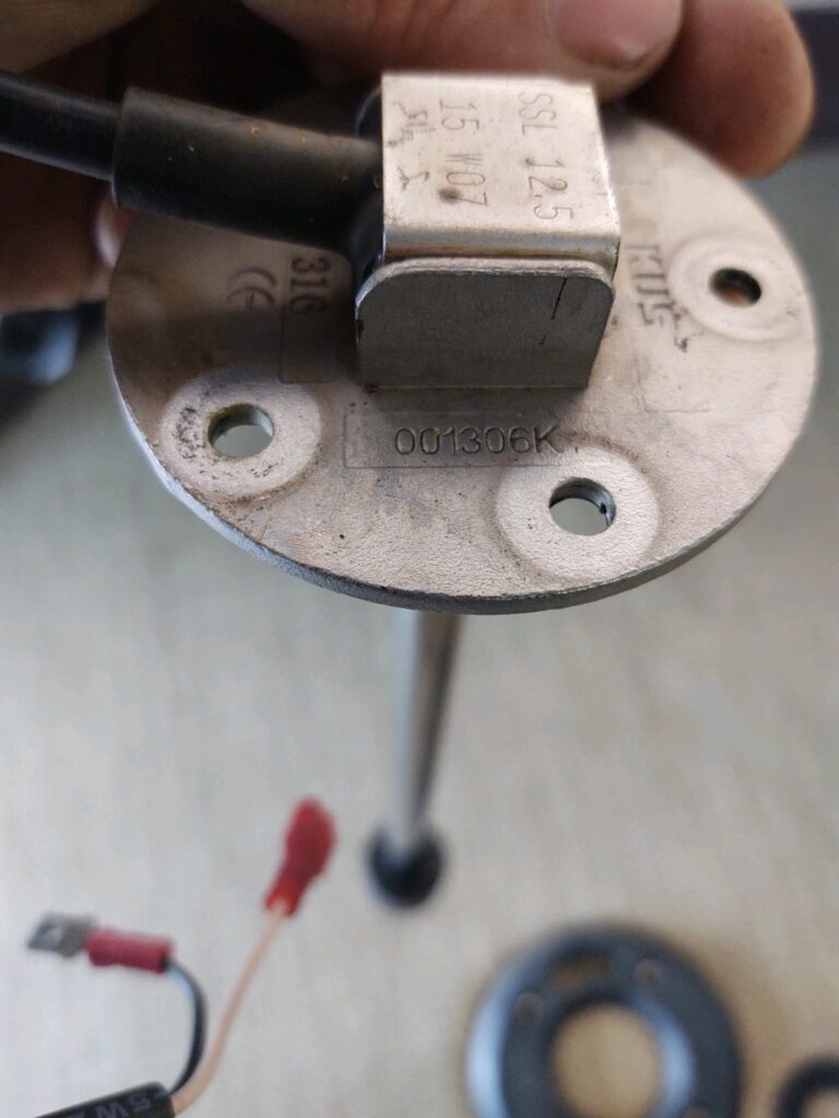 How to Install a Level Sending Unit | KUS Americas, Inc.